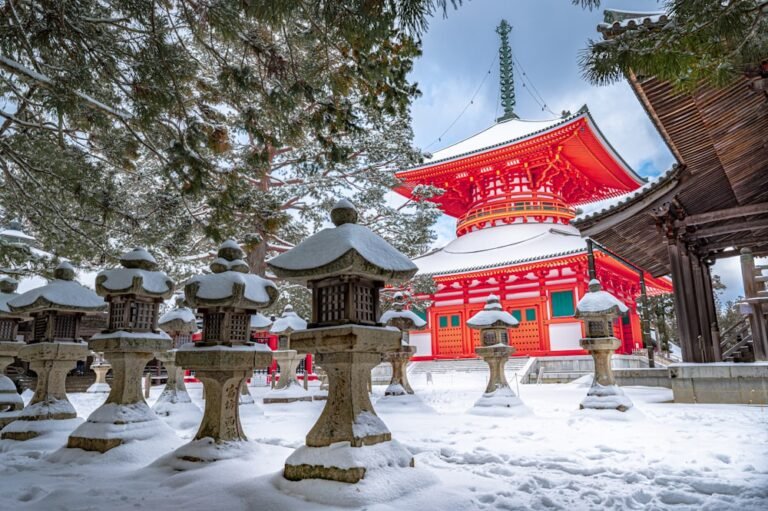 Travel Guide: Visiting Mount Koya (Koya, Mount Koya, Koyasan) - A ...